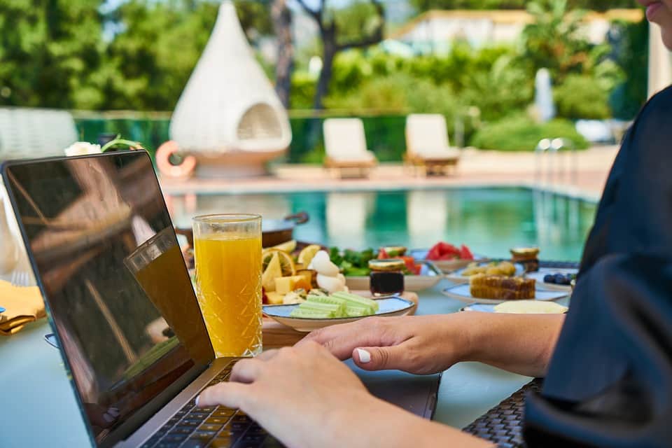 "Work by the Pool," Day, Anyone? - Micro Biz Mag